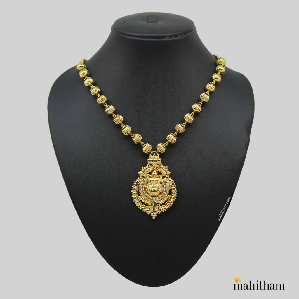 Gorgeous One Gram Gold Designer Locket With Urvashi Chain MG-1014 ...