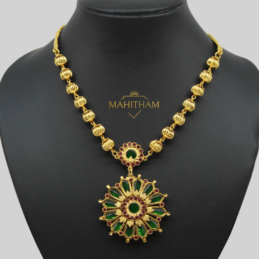 Gorgeous Designer Locket with Urvashi chain | mahitham jewellery
